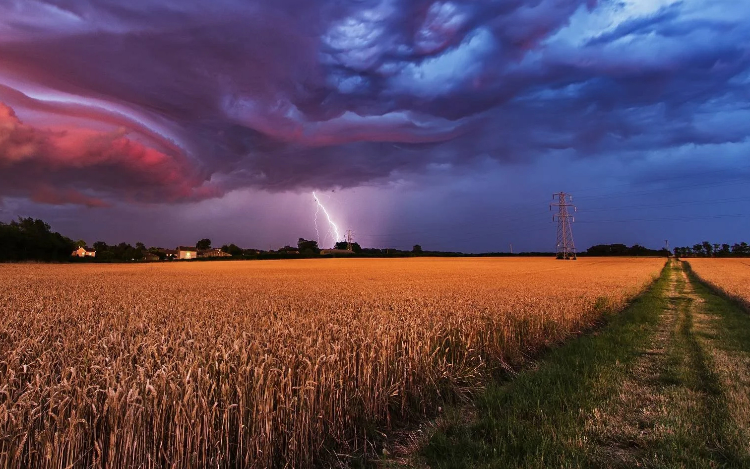Sleeping Through The Storm - Inspirational Stories - Funny short stories